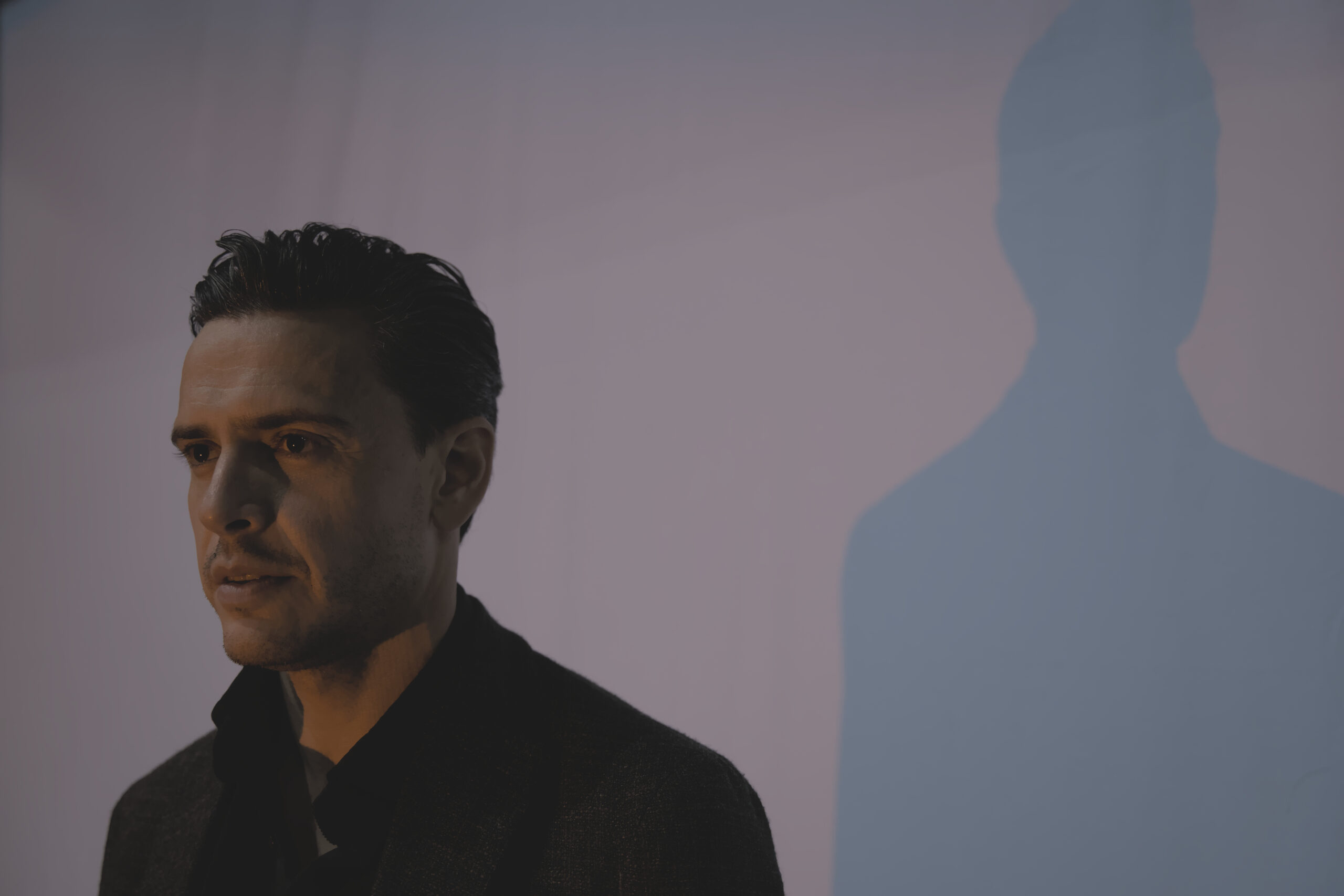 Δημήτρης Πασσάς / Εκεί όπου όλα μπορούν να συμβούν αλλιώς - CueMagazine